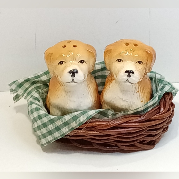 Unknown | Kitchen | Ceramic Dog Salt And Pepper Shakers Wicker Bed Base ...